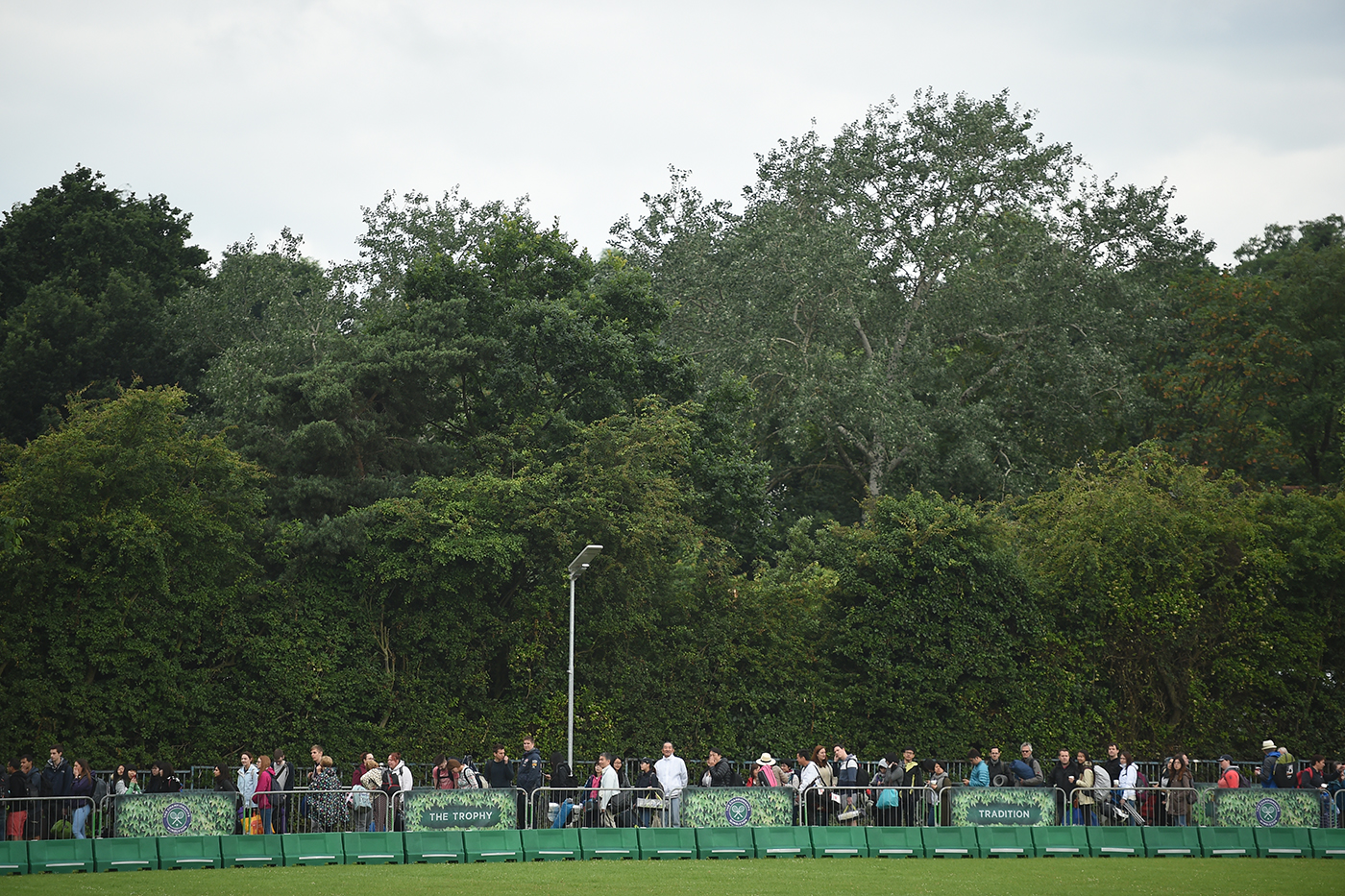 Avenue Queue - The Championships, Wimbledon - Official Site by IBM